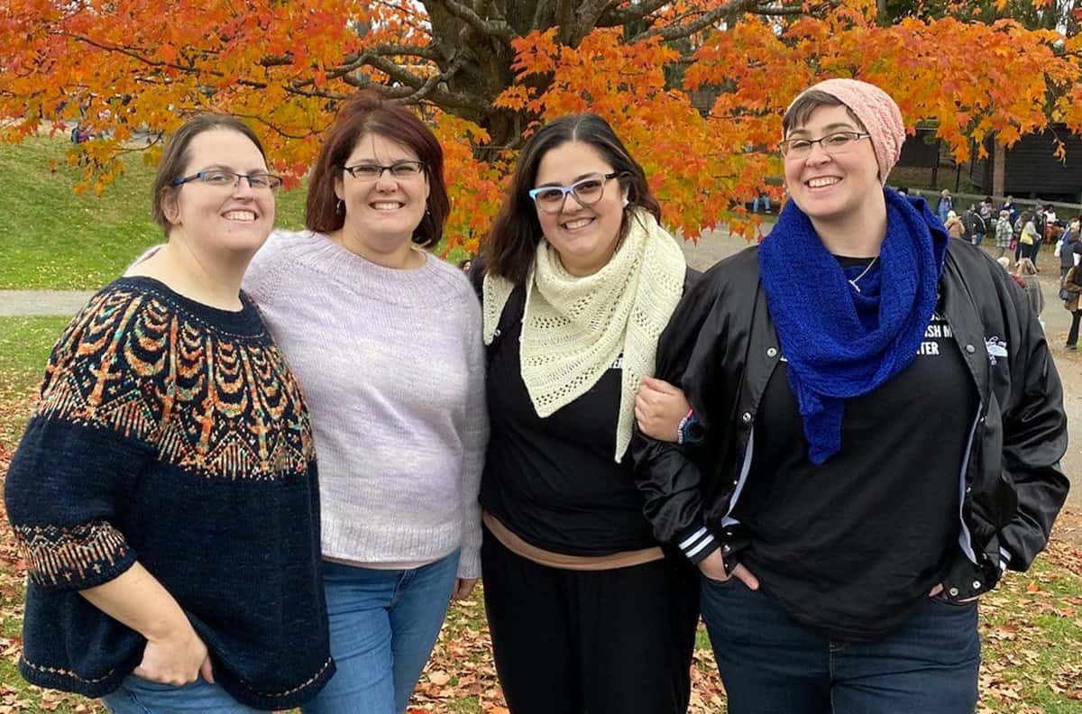 Virtual Craft Circle – Center for Knit and Crochet